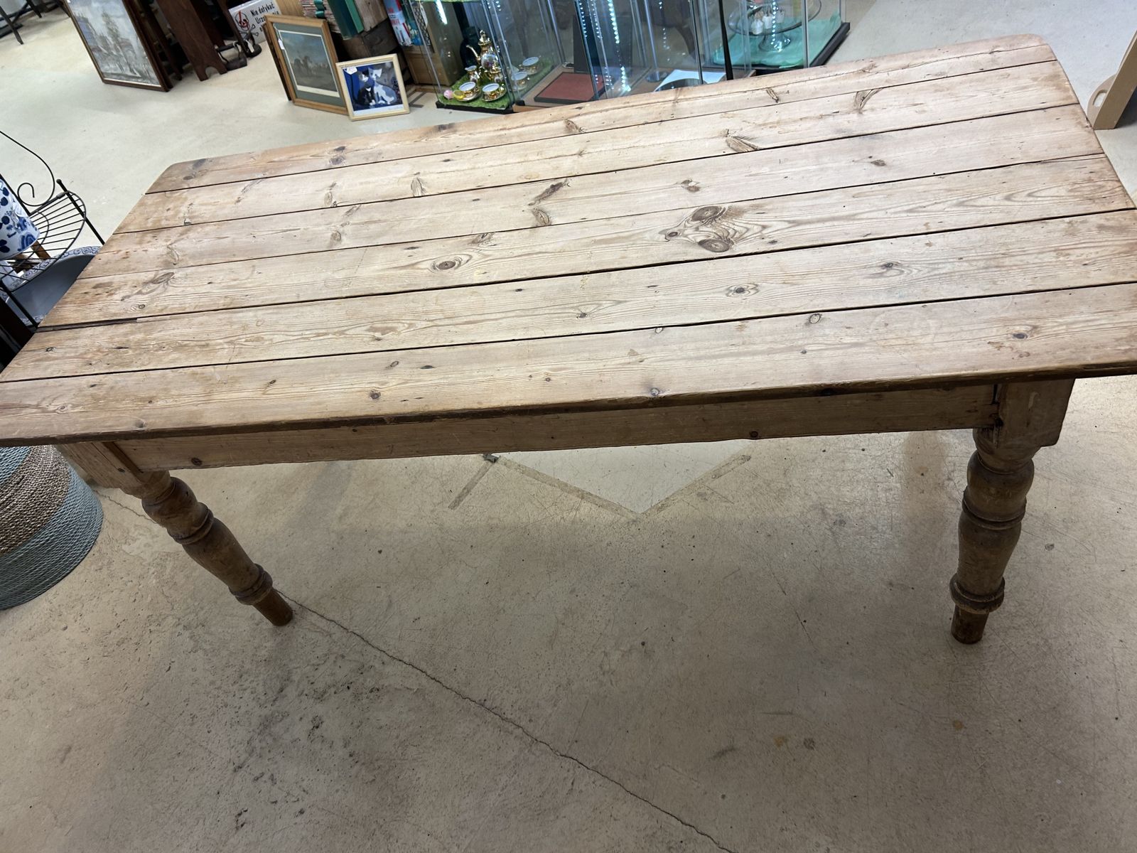 Large Victorian Pine Kitchen Table | Vinterior