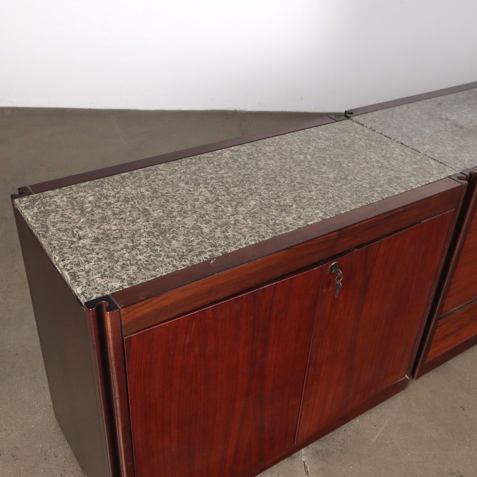 Molteni 4d Cabinets Vintage Design A. Mangiarotti 1970s | Vinterior
