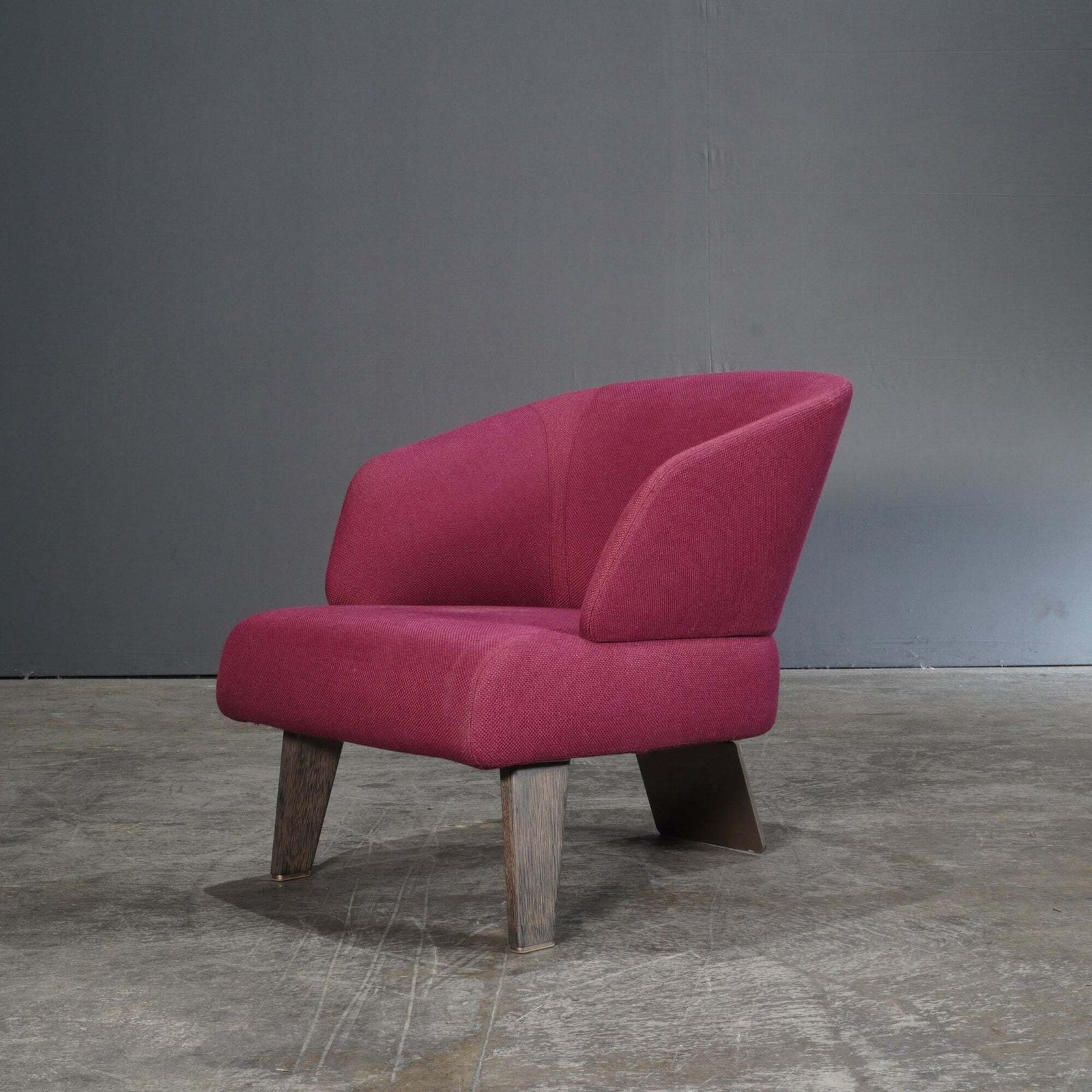 Minotti Plum Aston Armchair By Rodolfo Dordon | Rodolfo Dordoni ...