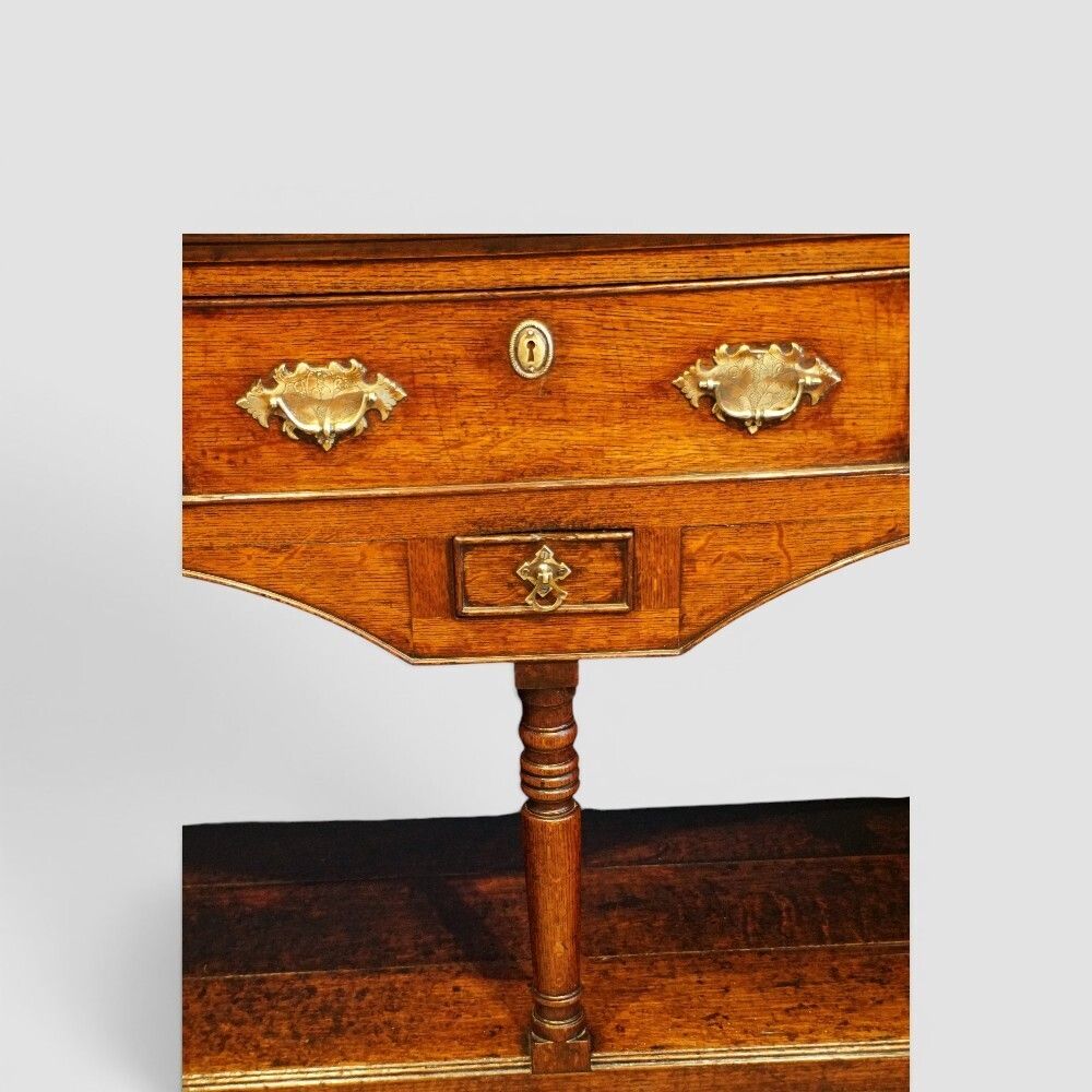 George III Oak Dresser Base | Vinterior
