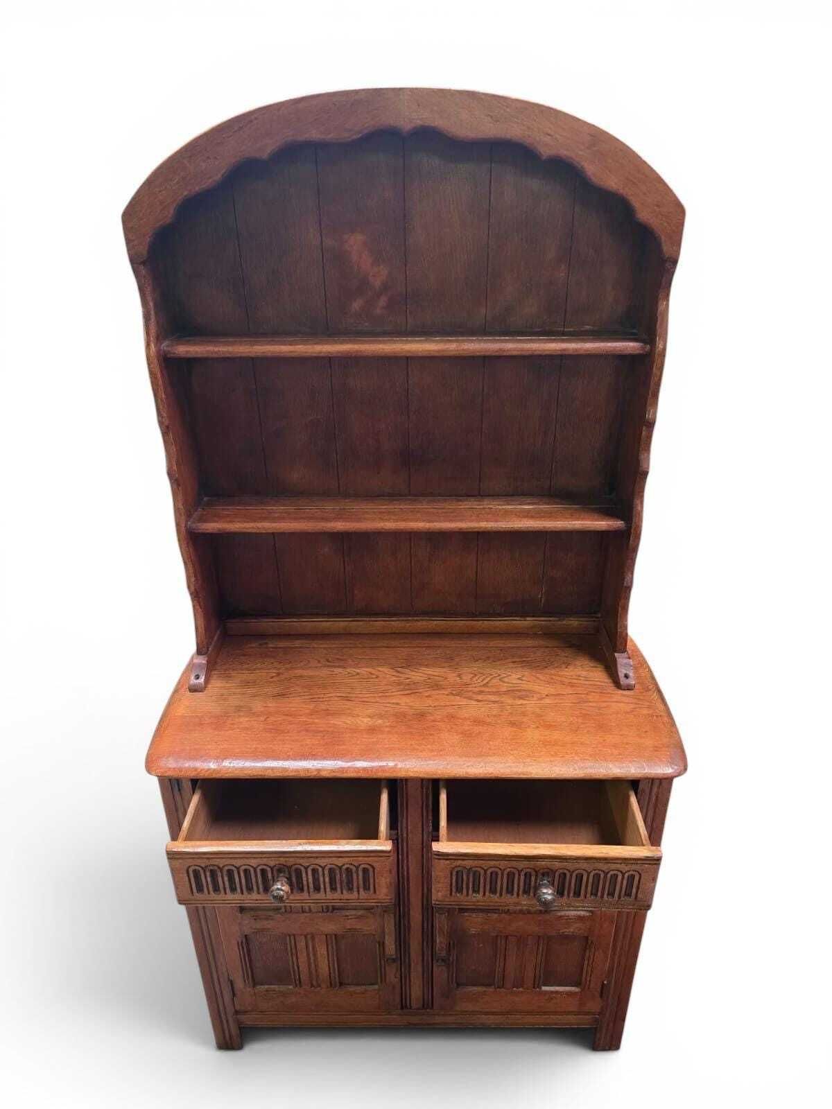 Vintage Oak Welsh Dresser / Hutch Cabinet / C1950 | Vinterior