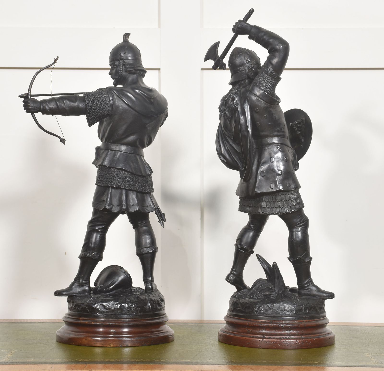 Pair Of Anglo Saxon Warrior Figures | Vinterior