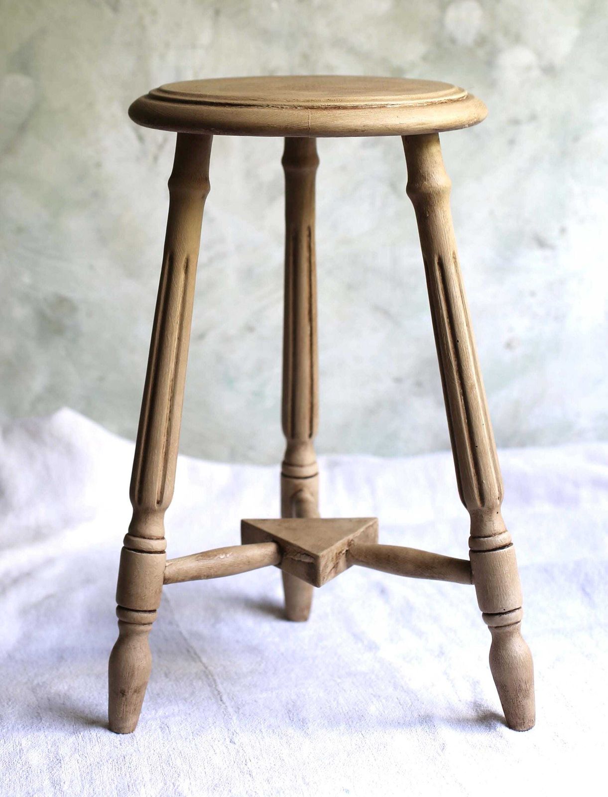 Antique Stool Painted Wooden Arts And Crafts Seat | Vinterior