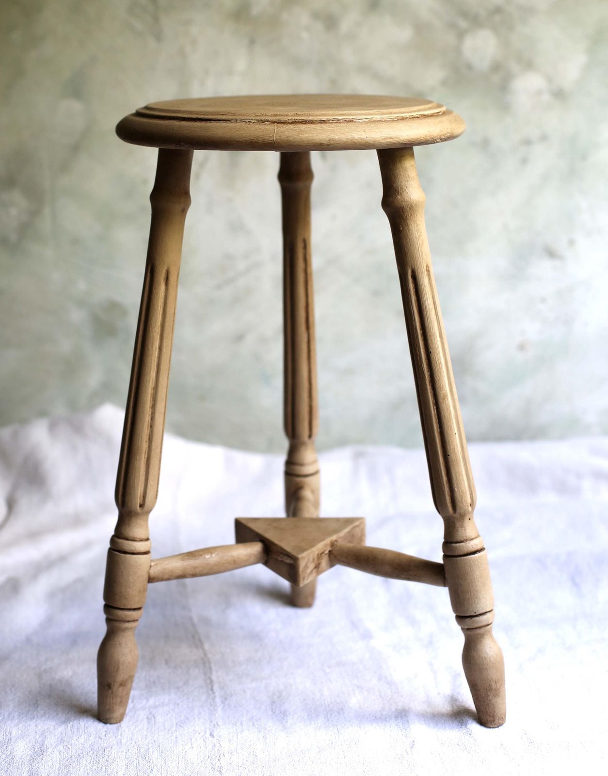 Antique Stool Painted Wooden Arts And Crafts Seat | Vinterior