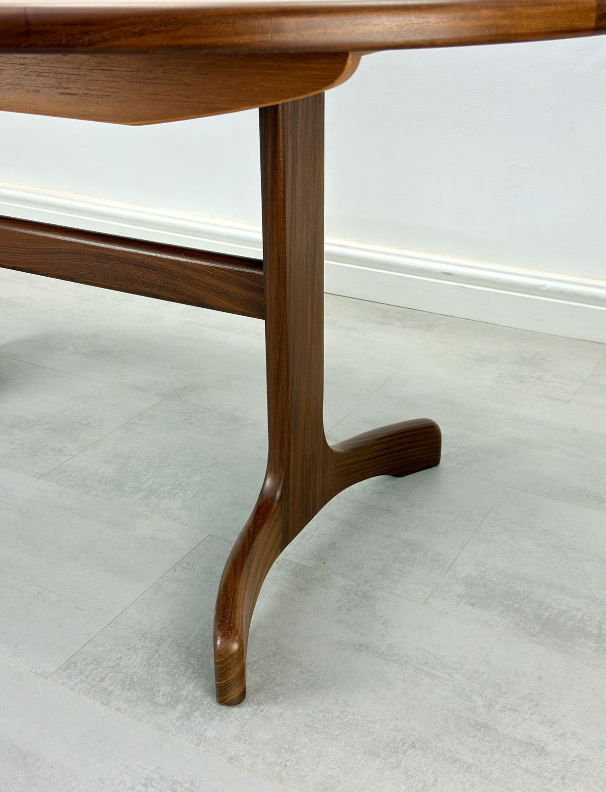 G Plan Oval Teak Dining Table | G Plan | Vinterior
