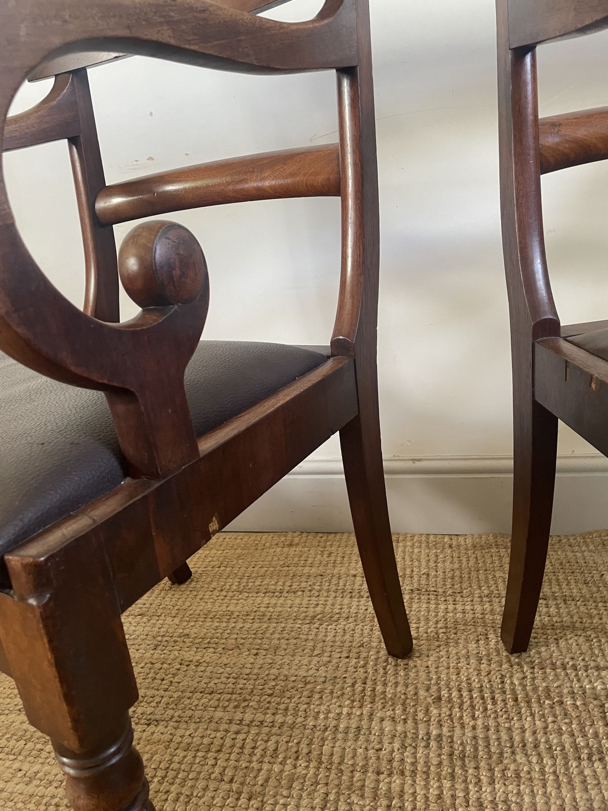 A Near Pair Of Antique Mahogany Carver Chairs | Vinterior