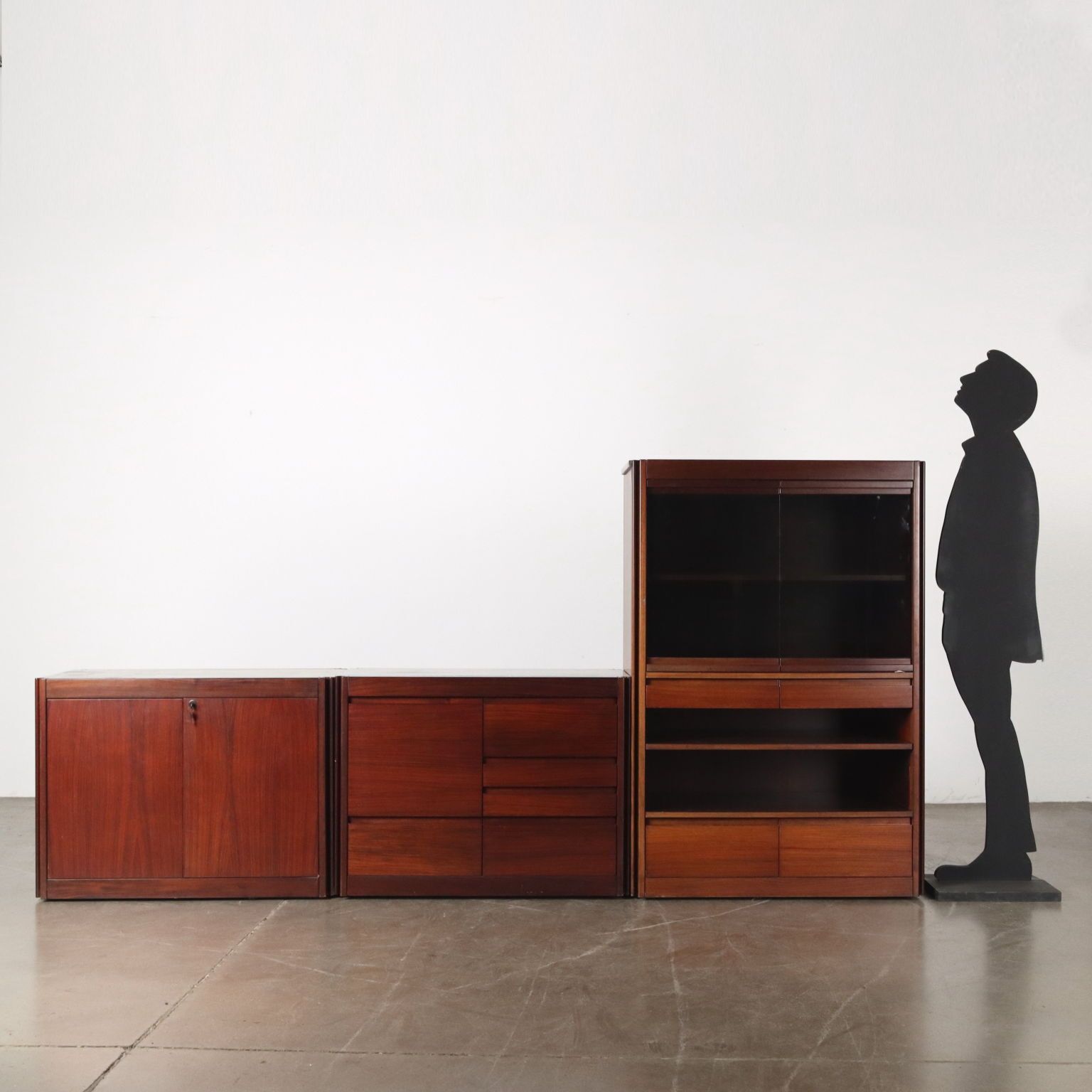Molteni 4d Cabinets Vintage Design A. Mangiarotti 1970s | Vinterior