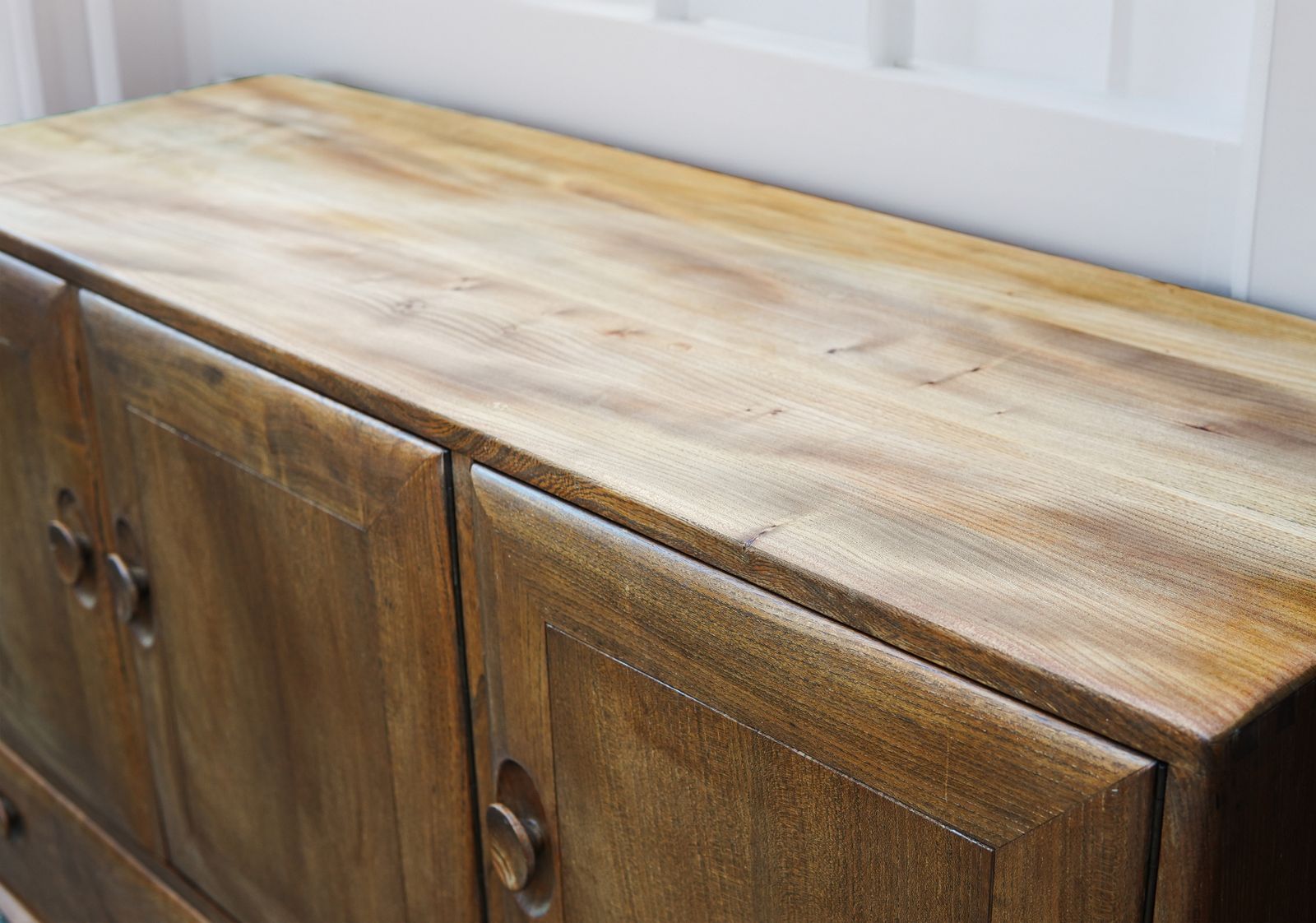 Mid Century Ercol Windsor Model 468 Light Sideboard In Solid Elm, 1960s ...