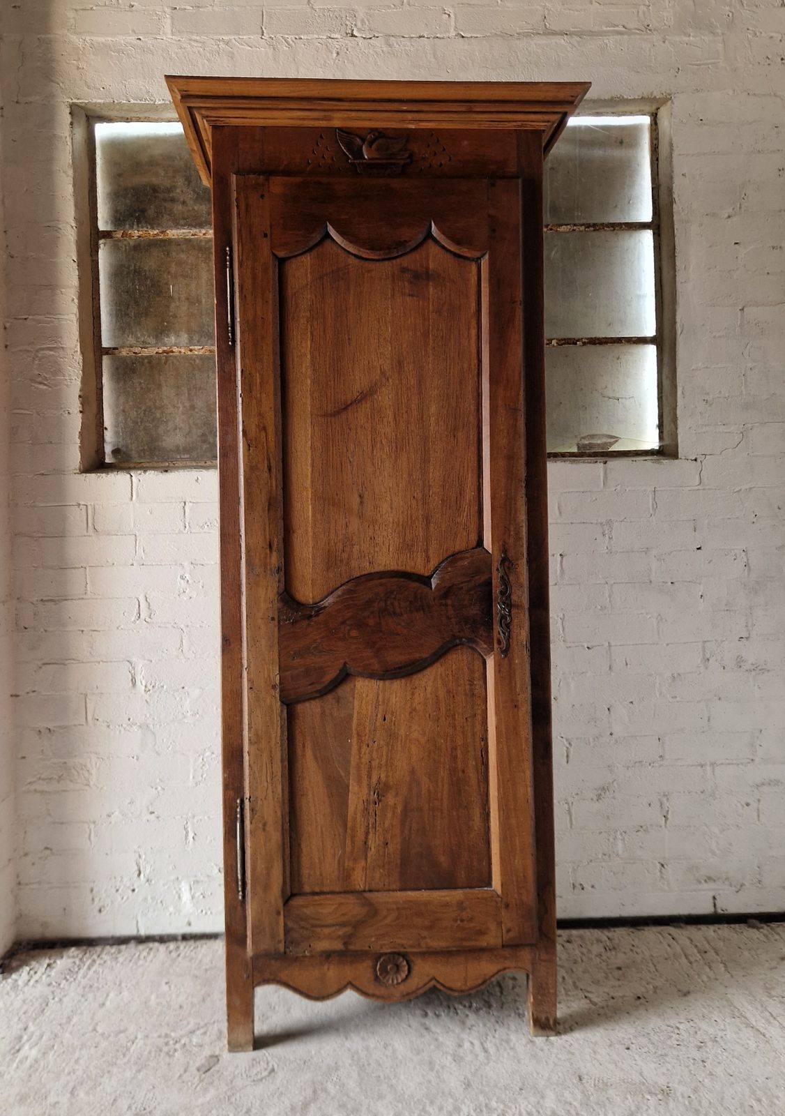 Antique French Armoire Cupboard | Vinterior