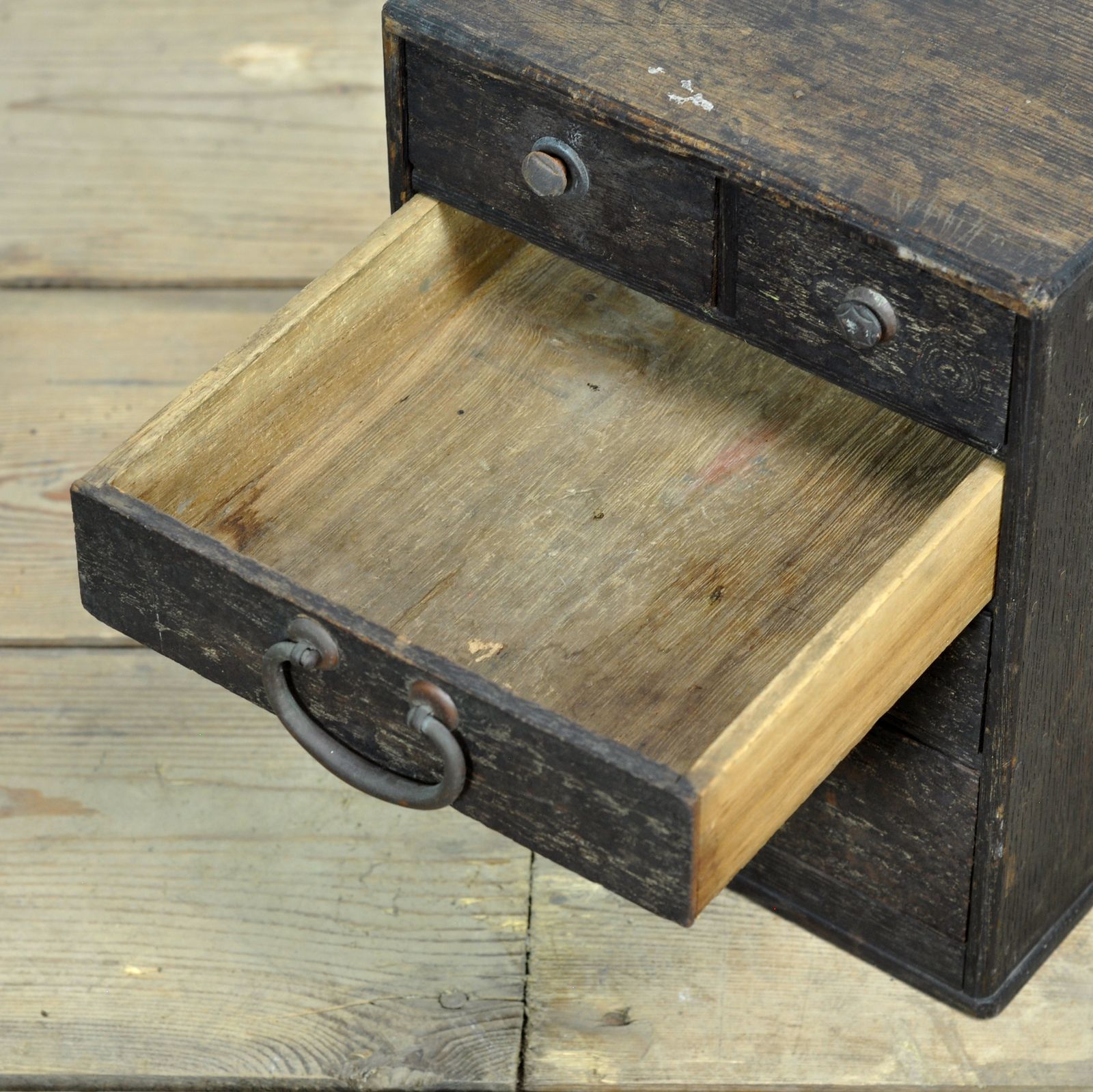 Small Japanese Chest Of Drawers, Circa 1900 | Vinterior