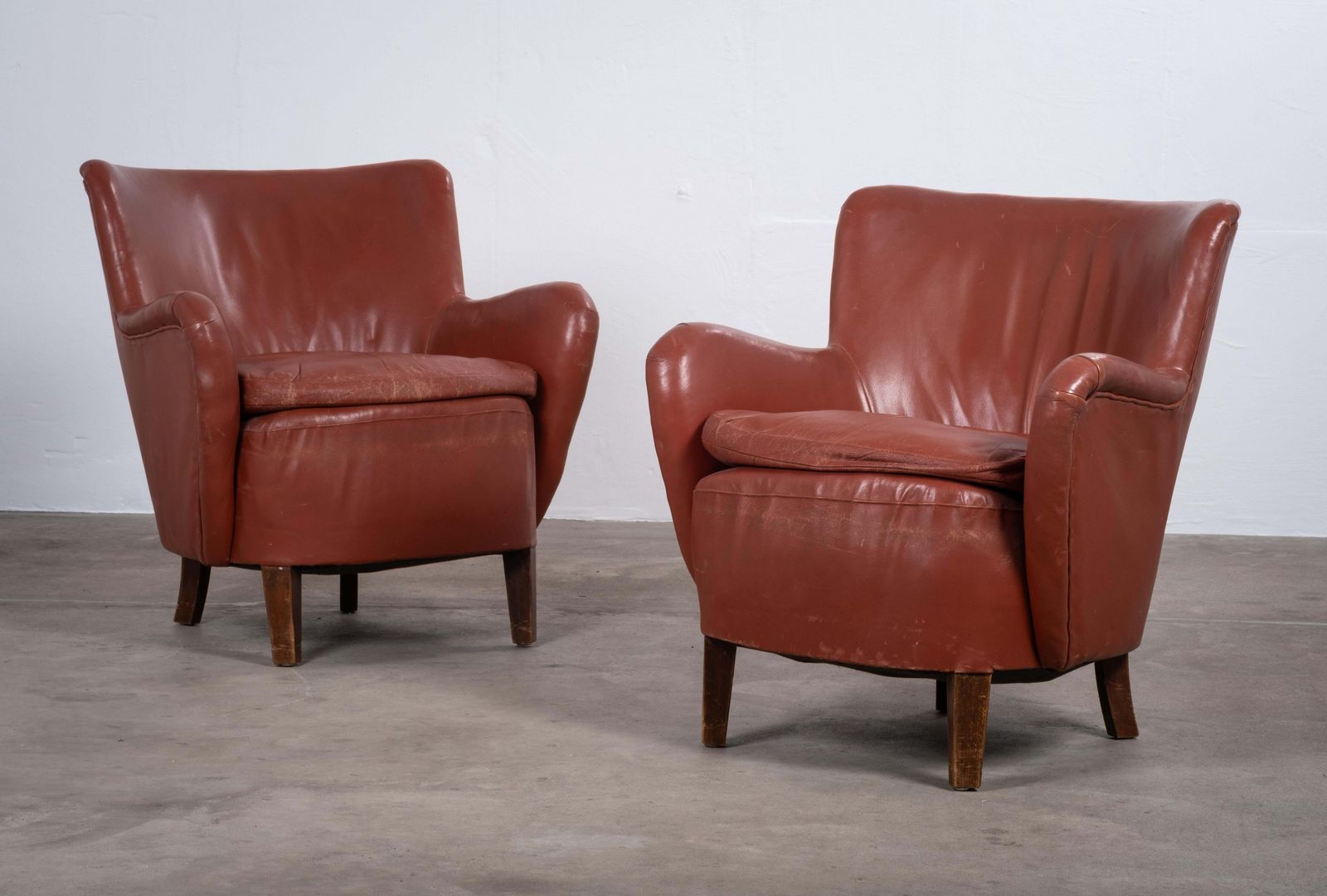 Paar Deense Clubfauteuils In Leer, Jaren 1930 | Vinterior