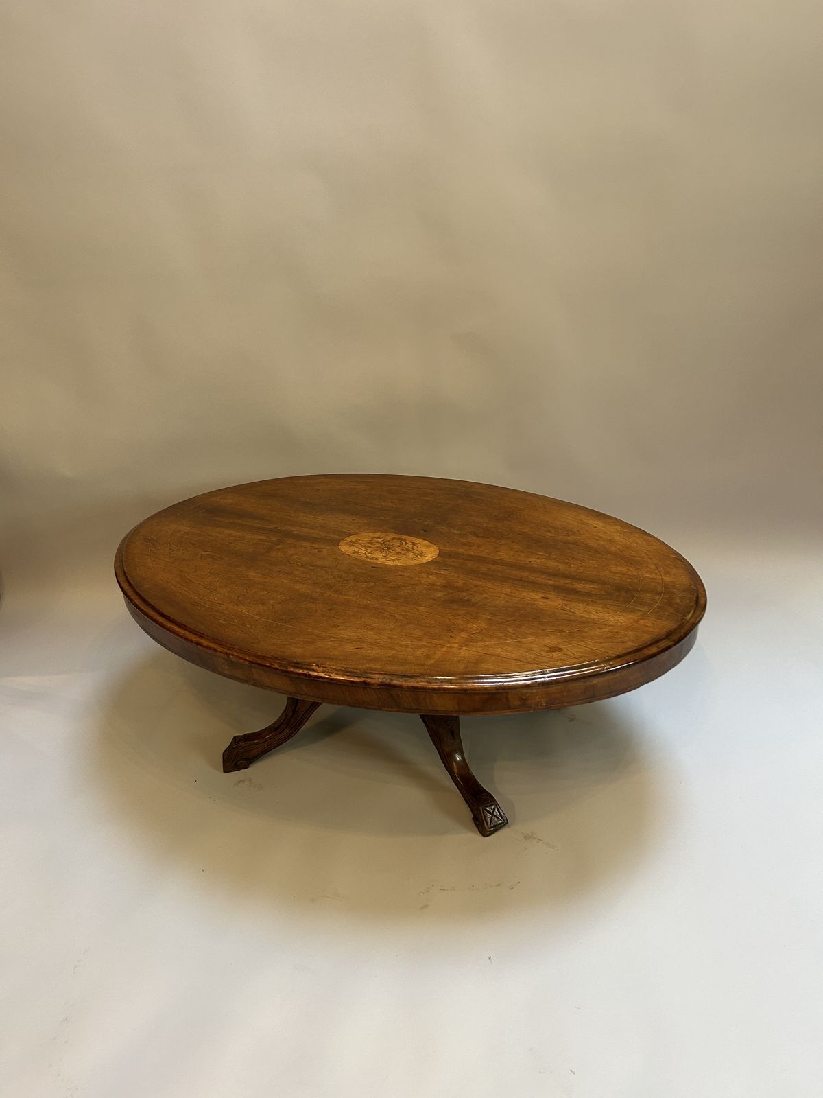 Victorian Walnut Coffee Table | Vinterior