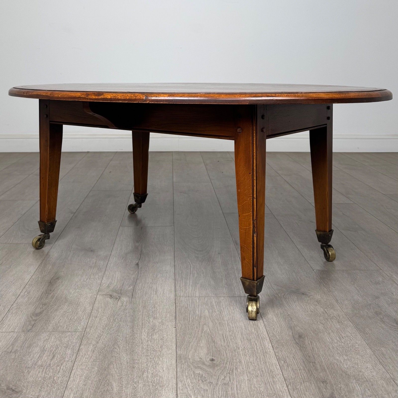 Vintage 20th Century Oval Coffee Table In Oak ( Af 5767 ) | Vinterior