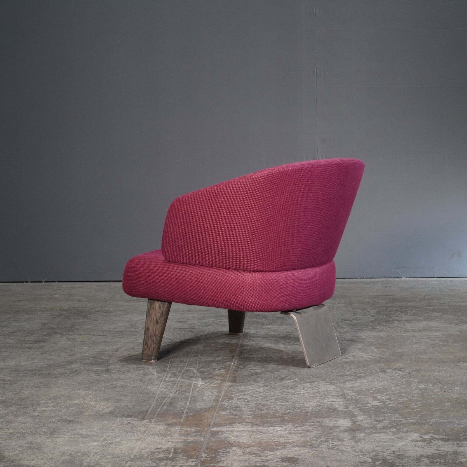 Minotti Plum Aston Armchair By Rodolfo Dordon | Rodolfo Dordoni ...