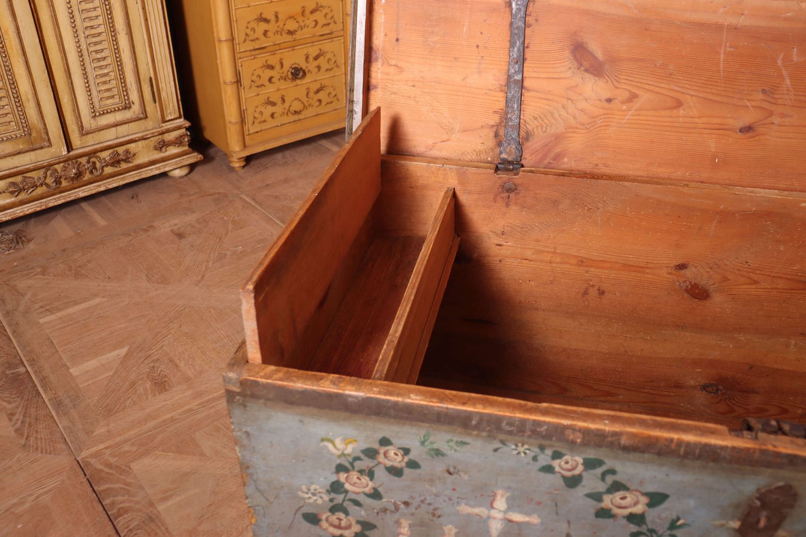Swedish Marriage Chest, 1800s | Vinterior