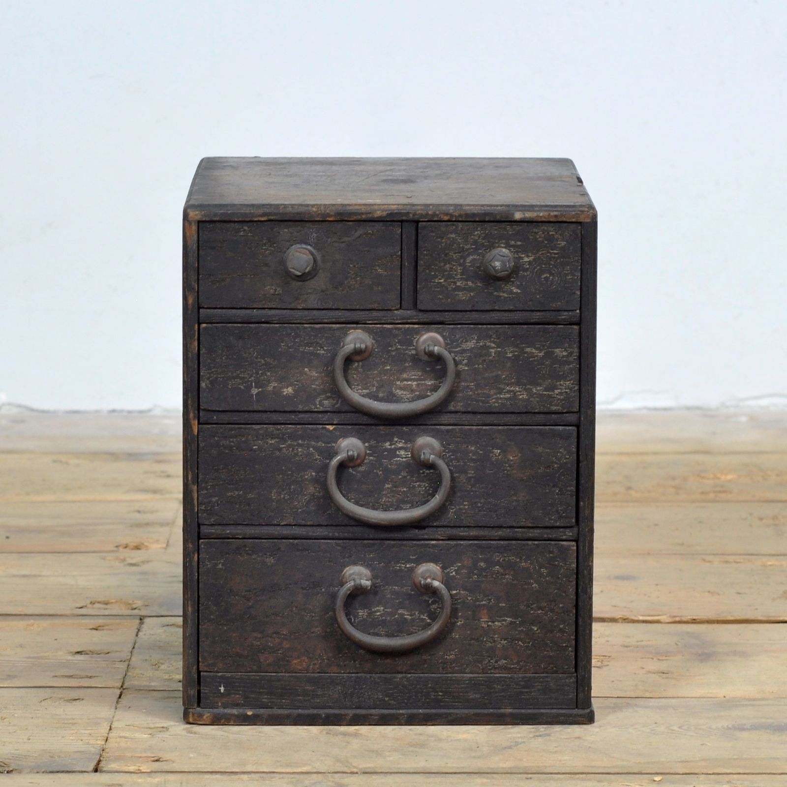 Small Japanese Chest Of Drawers, Circa 1900 | Vinterior