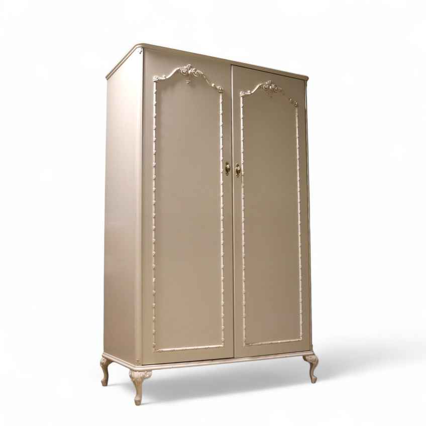 armoire vinterior