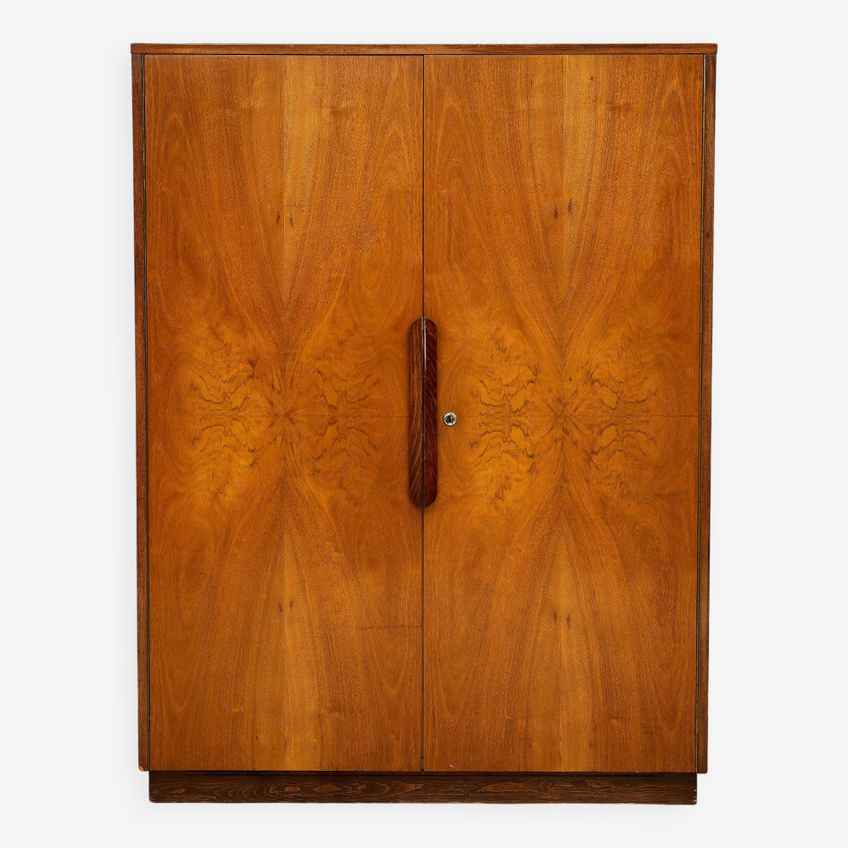 armoire vinterior